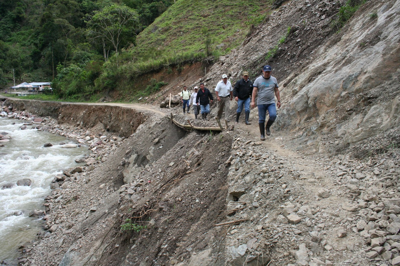 REVISTA AL DIA - Cúcuta, Colombia: CARRETERA VILLA CARO-CACHIRA-LA VEGA