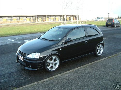 MODIFIED-CARS: Modified Corsa C 1st car`