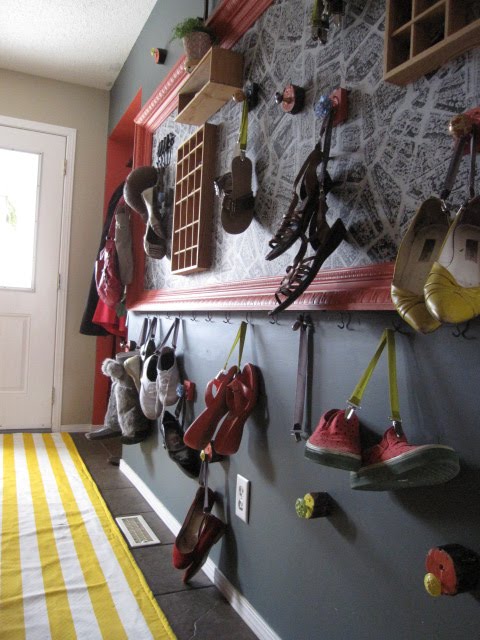 luckybydesign: DIY Shoe Wall