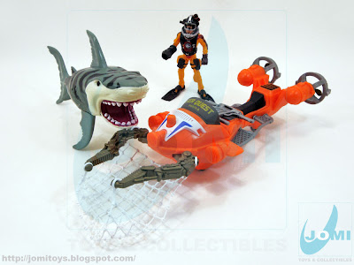 JoMi toys: Deep Sea Adventure Giant Creature Set - Flying Pincer