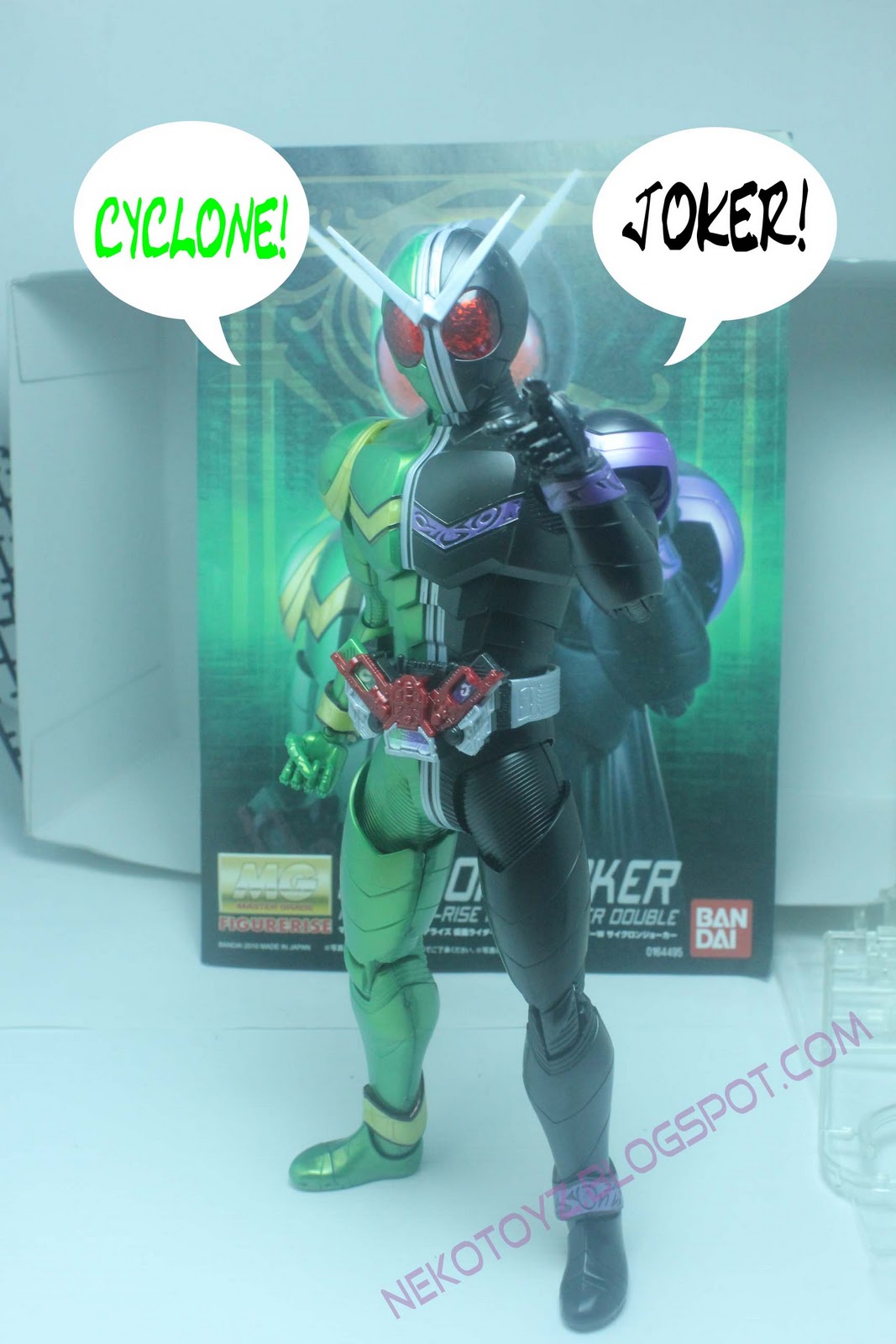 Neko Toyz: Building The Bandai 1/8 Master Grade Figure Rise Kamen Rider ...
