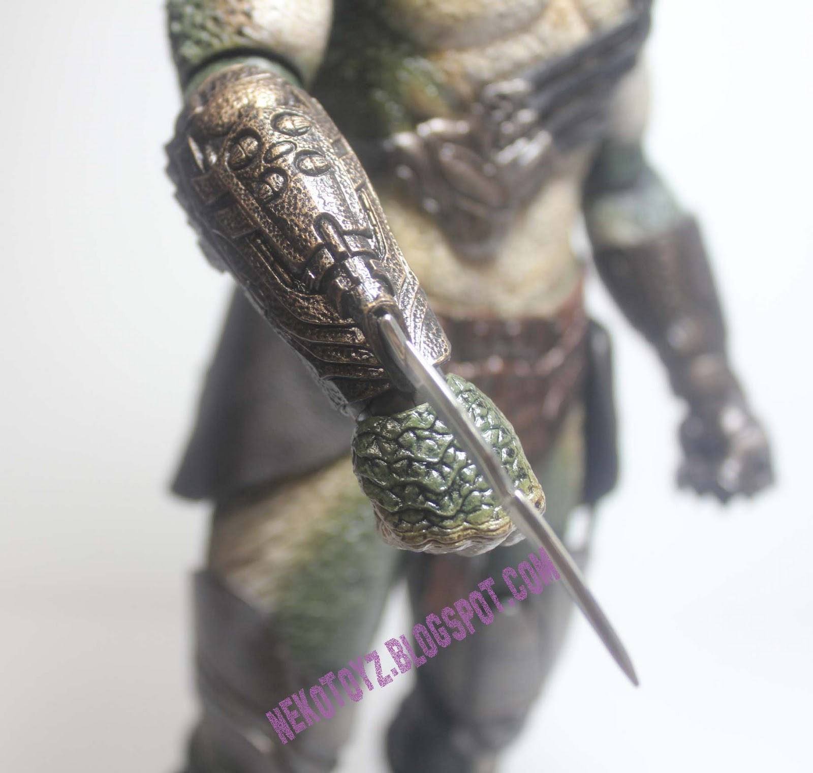 Neko Toyz: Hot Toys MMS 137 1/6 Falconer Predator Review