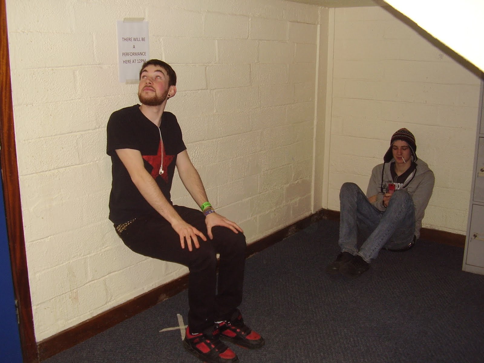 M D AINSWORTH: Sitting without a chair