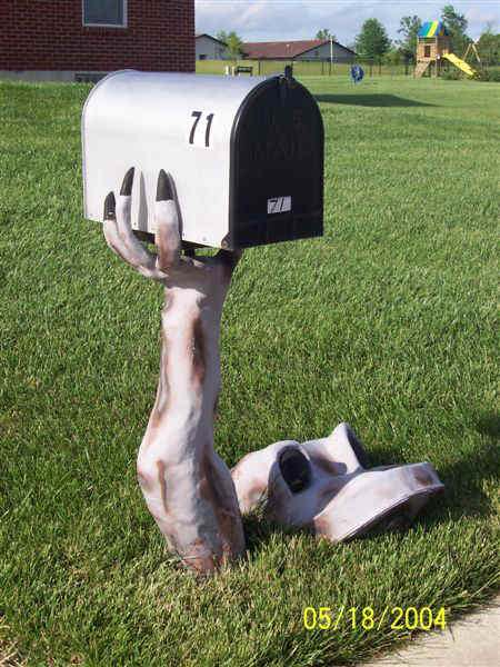 The McGinnis Message: Weird & funny mailboxes