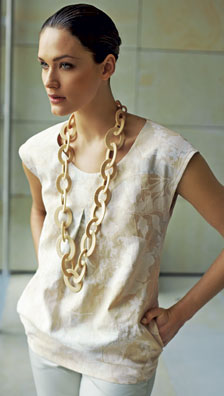 La Petite Josette: Finished Project: BWOF White Flowery Tunic