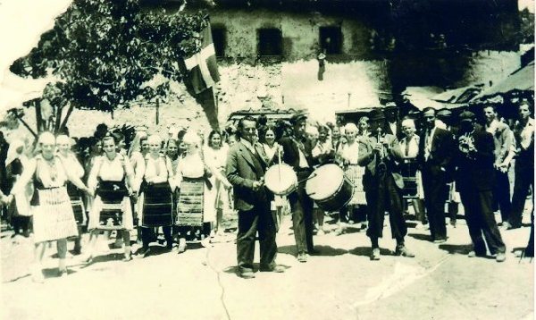 kparlapani: ΜΑΚΕΔΟΝΙΚΗ ΠΑΡΑΔΟΣΗ. Γαμήλια Έθιμα στο Κρατερό