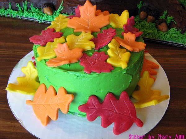 sugar: Tree Stump Cake, Leaf Cake & Leaf Cupcakes