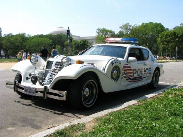 Amusing Pics: funny-police vehicles