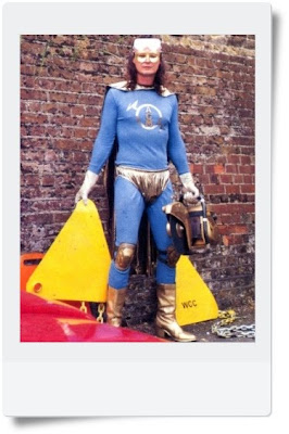 -: Conheça os super-heróis da vida real