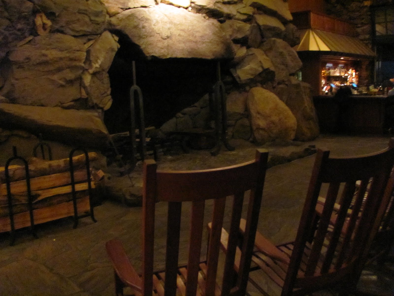 Cats of Wildcat Woods: A Pink Lady Ghost Story