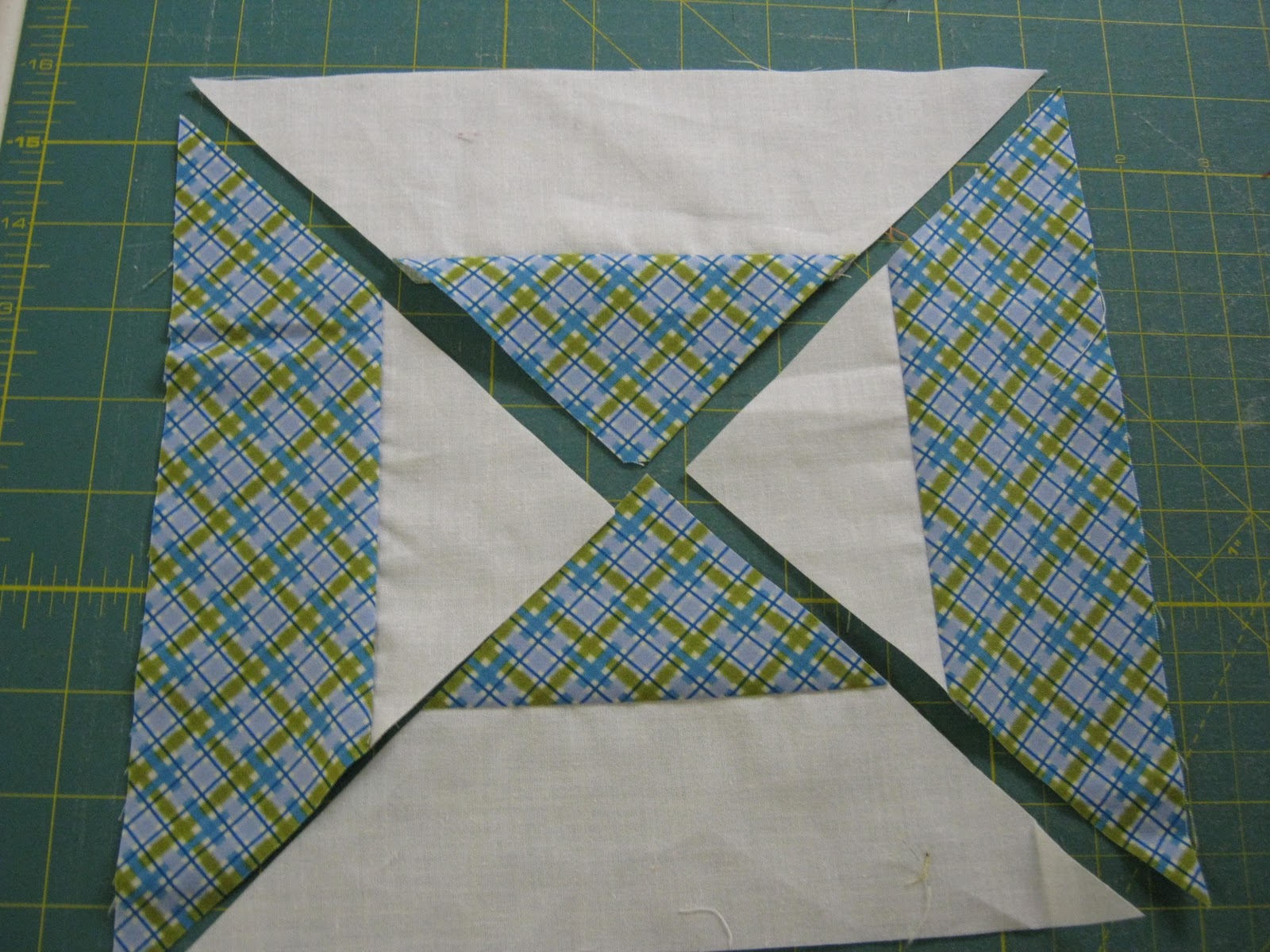 Love Laugh Quilt: Double Hour Glass