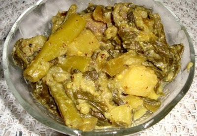 Didibhai’s Kitchen: Pui Shaag - er Chorchori