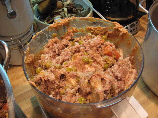 Kate's Kitchen: Cat Food