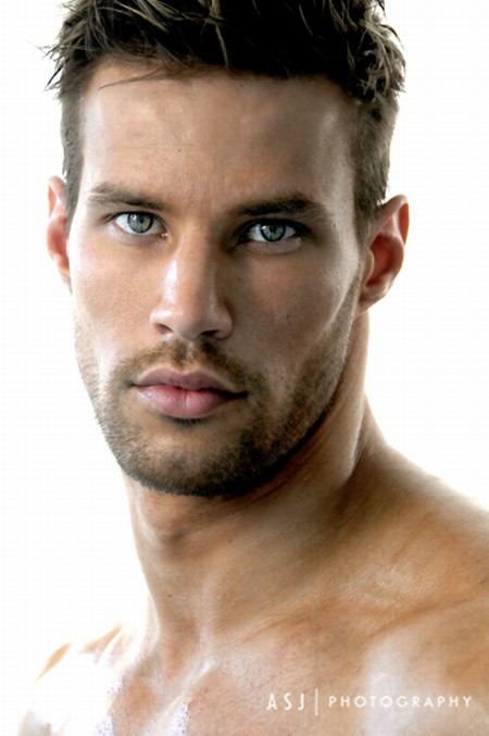 Male Model Sami E | Model Galleries