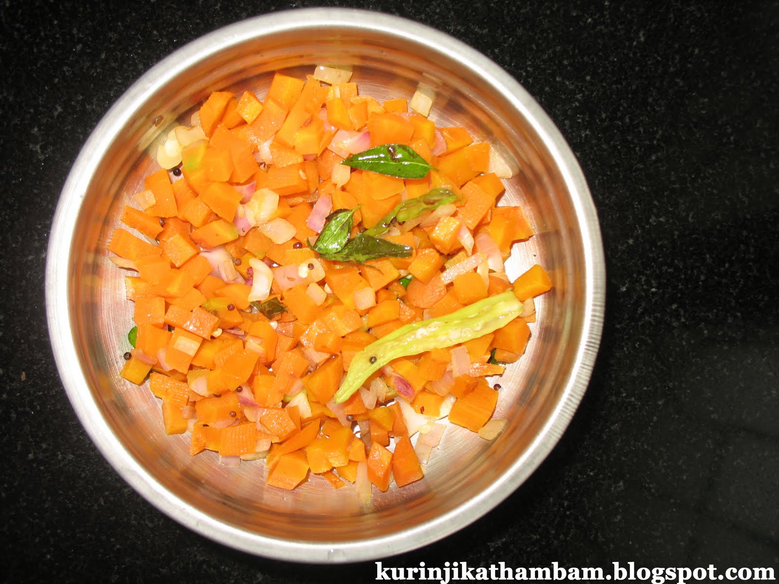 Carrot Fry / Carrot Poriyal ~ Kurinji Kathambam