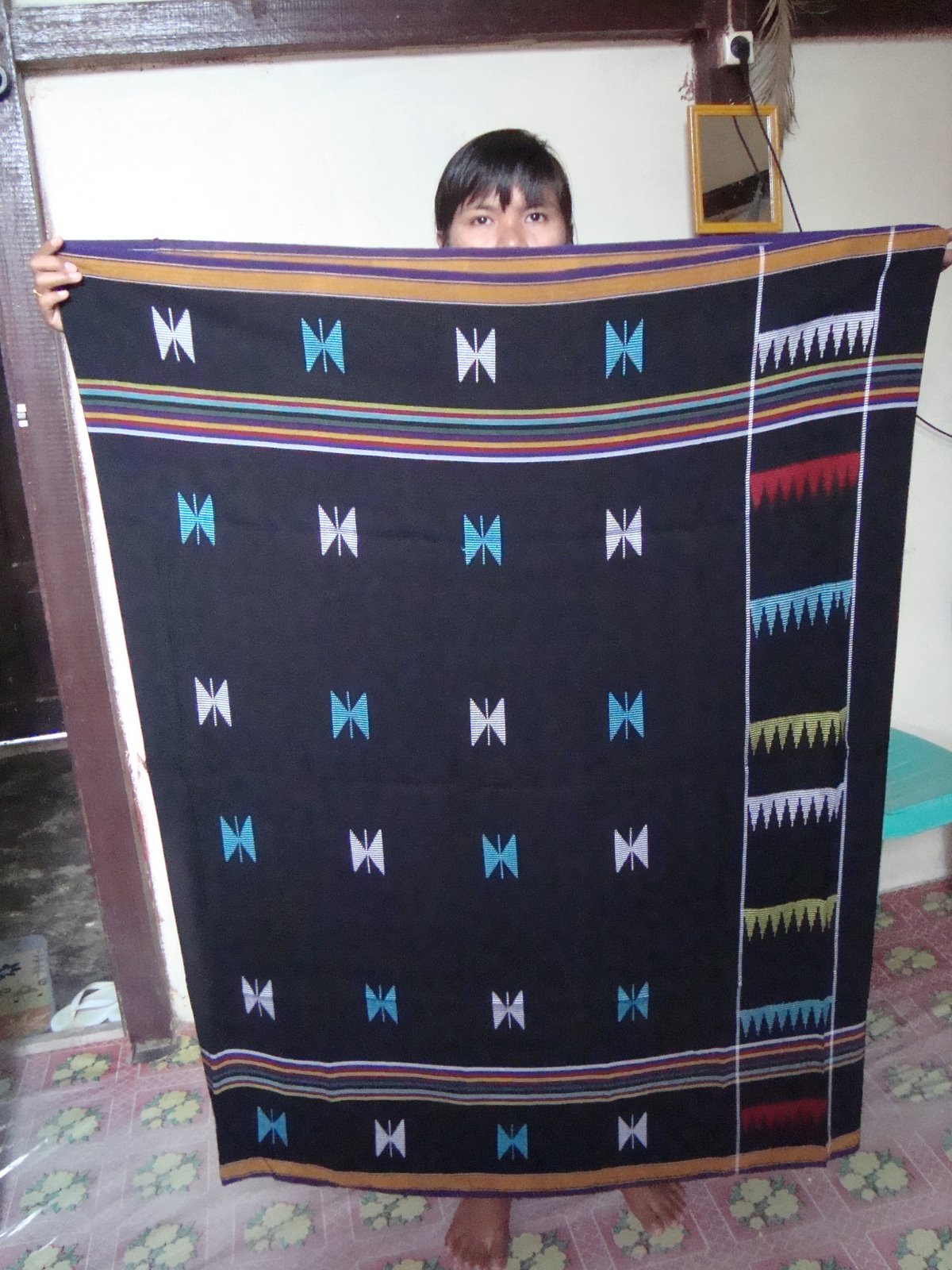 Mbawa Donggo Bima NTB: SARUNG TENUN KHAS MBAWA