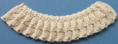 1884 Knitted Lace Sample Book: 30. Knife Pleated Edging