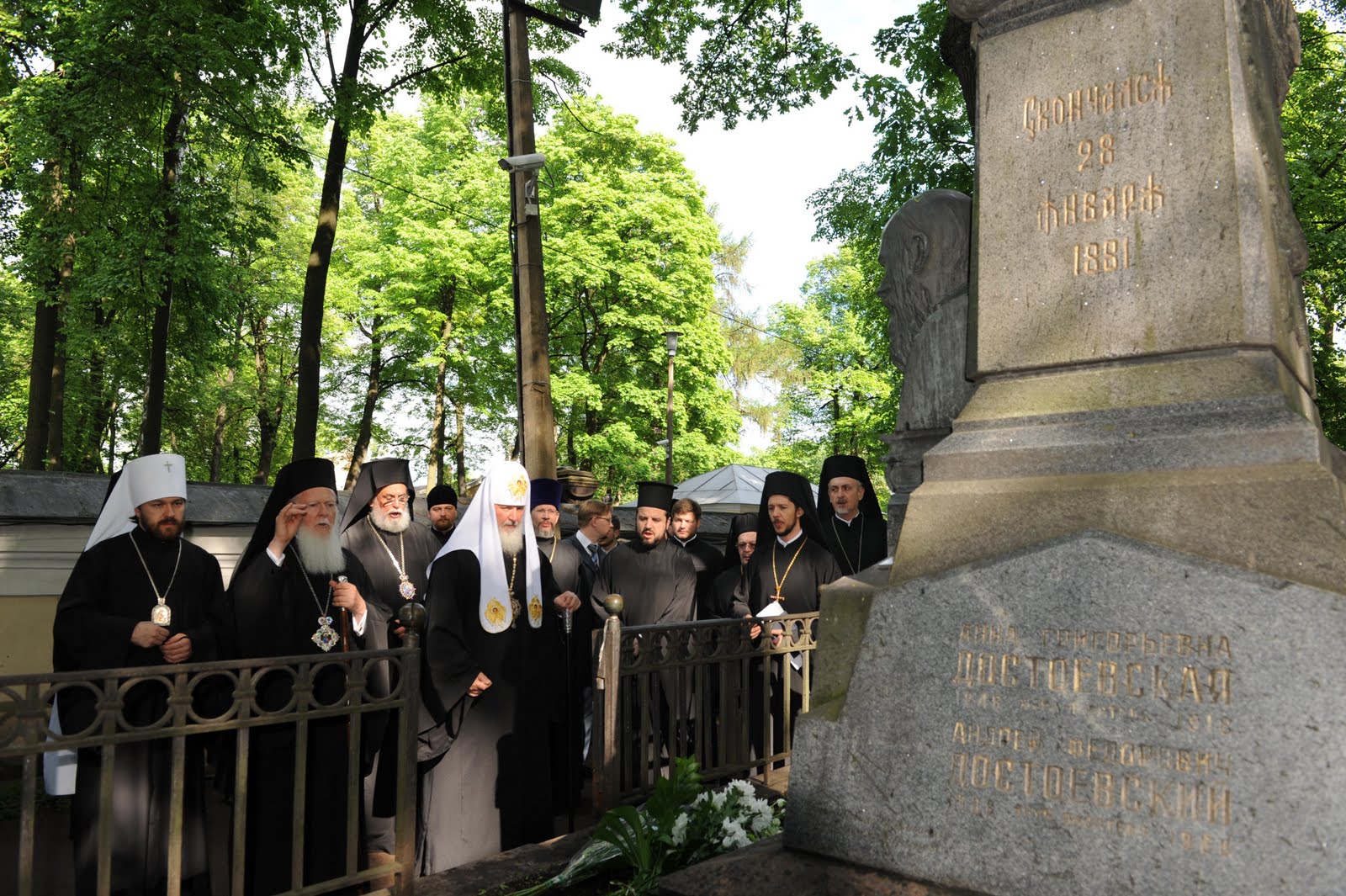 Ιδιωτική Οδός: ΤΑ ΤΡΙΣΑΓΙΑ ΤΟΥ ΠΑΤΡΙΑΡΧΗ: ΛΑΔΙ ΣΤΟ ΑΝΕΣΠΕΡΟ ΚΑΝΤΗΛΙ ΤΗΣ ...