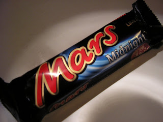 FOODSTUFF FINDS: Mars Midnight [Limited Edition] (Pound World)