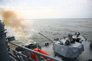 Defense & High Tech: Romanian Navy Ships with Tank Turrets