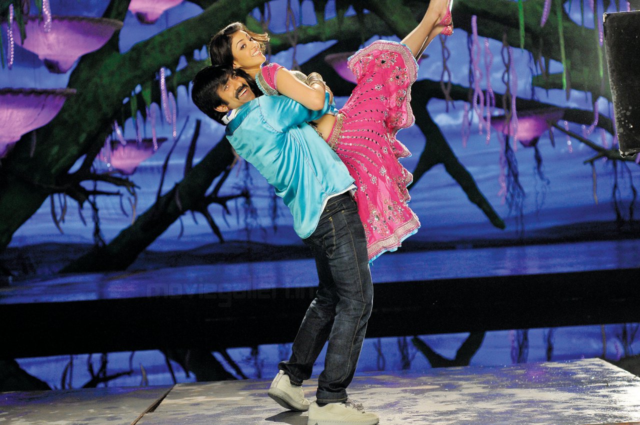 Veera Movie Kajal Agarwal Stills, Ravi Teja Veera Telugu Movie Pics ...