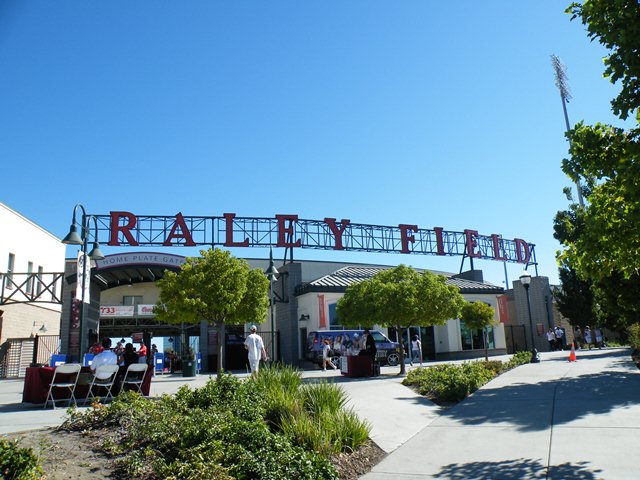 The World on Wheels: FIELDS OF DREAMS: Raley Field, Sacramento, California