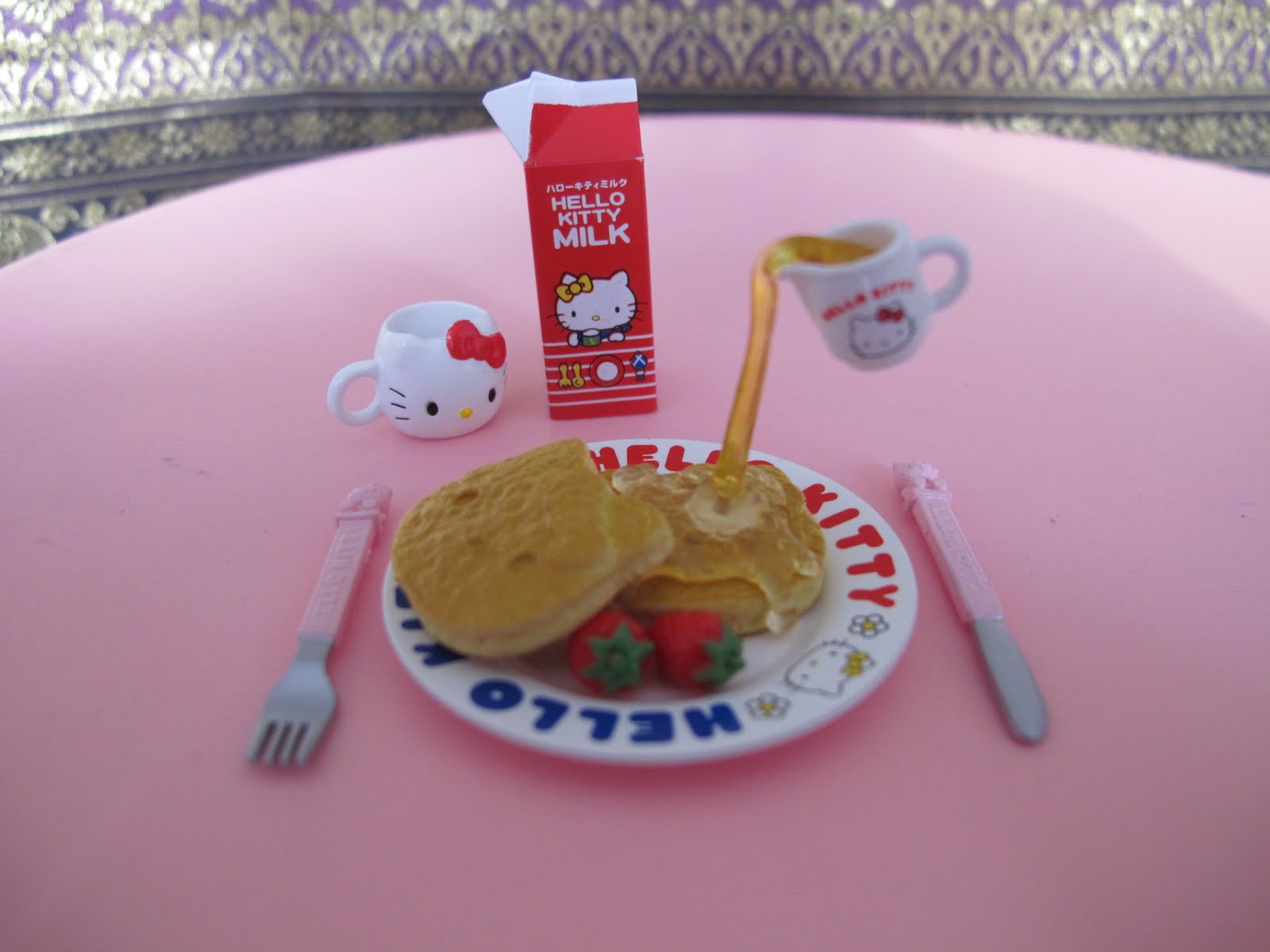chrystal ☆•*¨*•.¸¸: my Mini Hello Kitty Fast Food sets