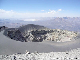 La ciencia de la tierra: CRATER DEL VOLCAN MISTI