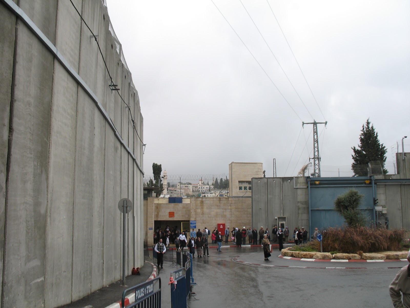 Shiloh Musings: What's The Attraction of Rachel's Tomb?