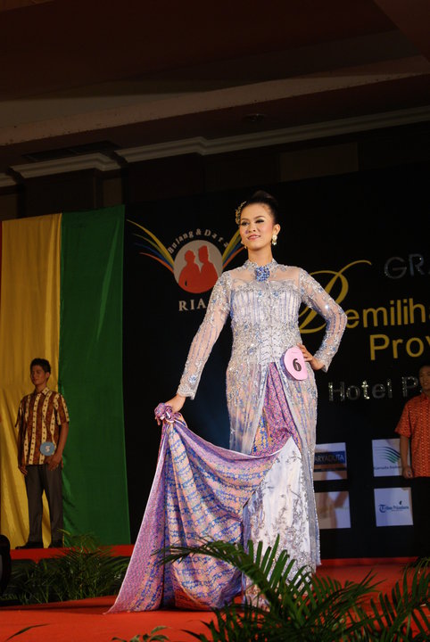 Sejarah Batik Riau ( History of Batik Riau ) | Kris Hadiawan