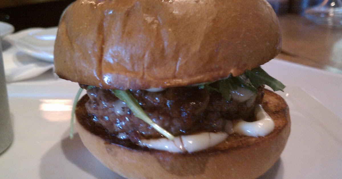 The Savory Hunter: The Fraiche Truffle Burger: Decadent