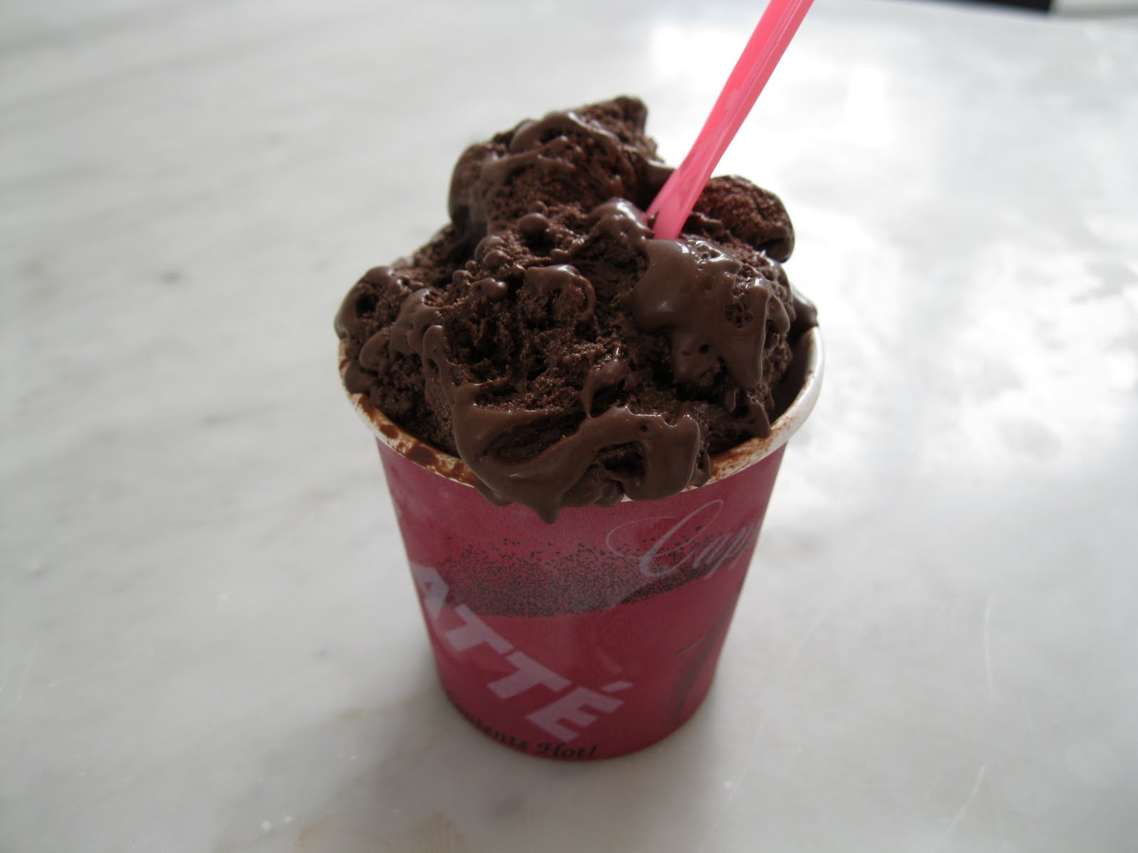 The District Chocoholic: Dolcezza: Valrhona Chocolate Delivered via Gelato
