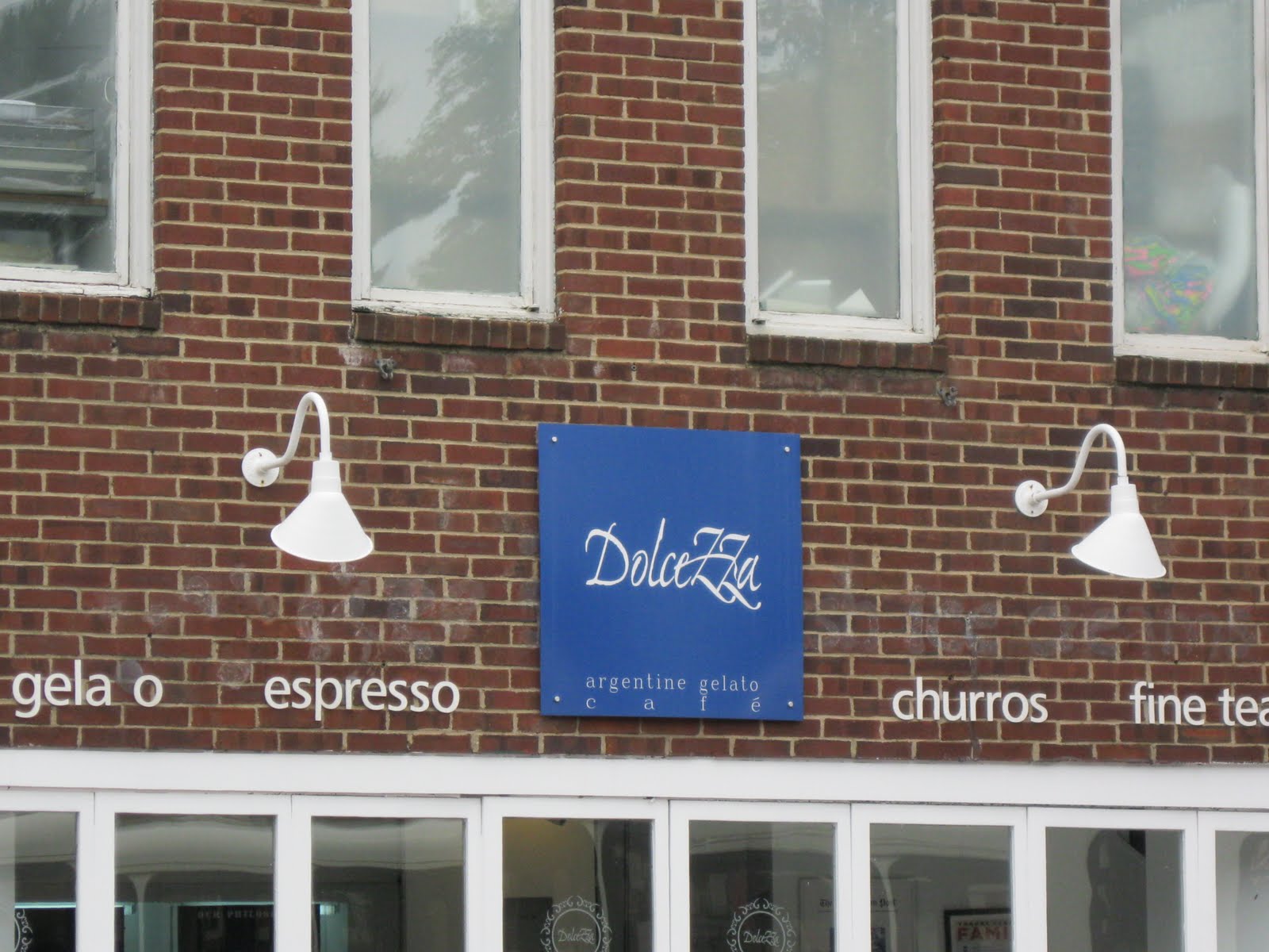 The District Chocoholic: Dolcezza: Valrhona Chocolate Delivered via Gelato