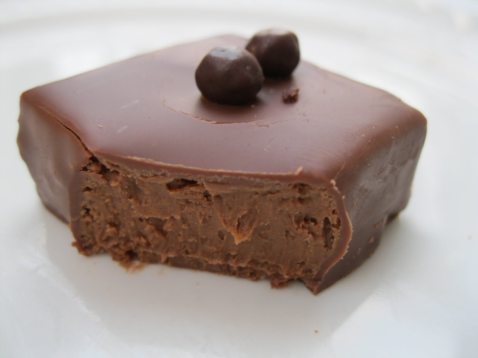 The District Chocoholic: Hotel Chocolat Praline Selection: Feuilletine ...