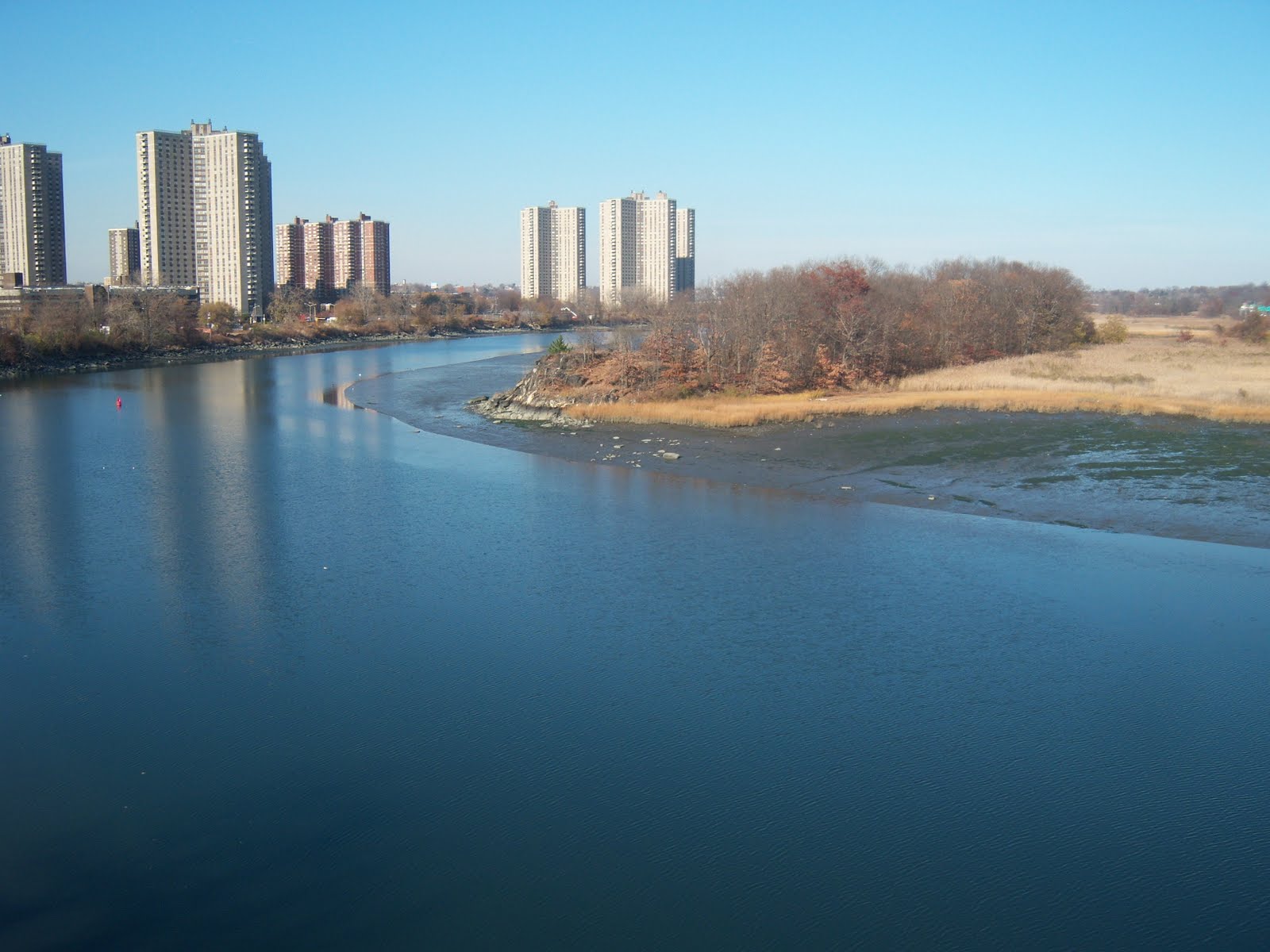 Long Distance Voyager: Bridge of the Week #38: Hutchinson River Parkway ...