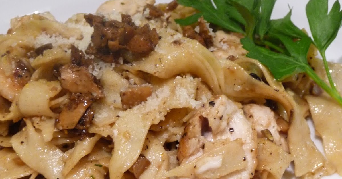 Epicurean Mom: Chicken and Porcini Mushroom Fettuccine