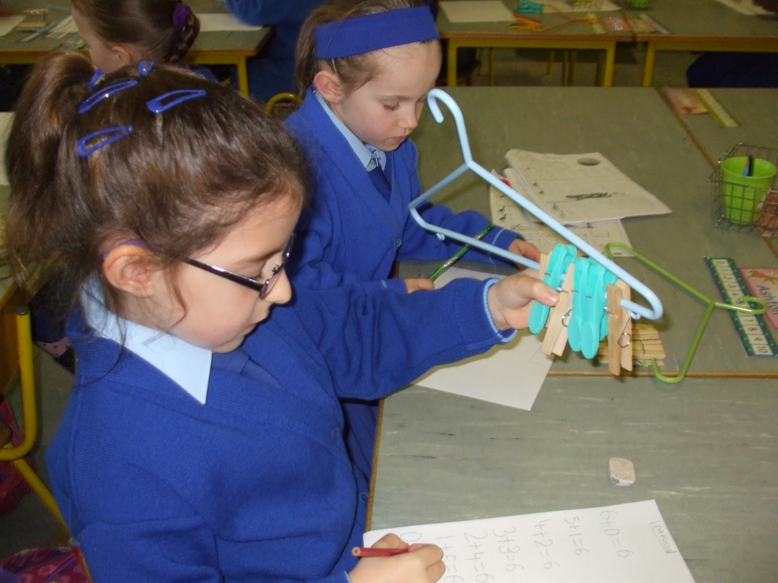 Maths Page: The story of 6 in Senior Infants
