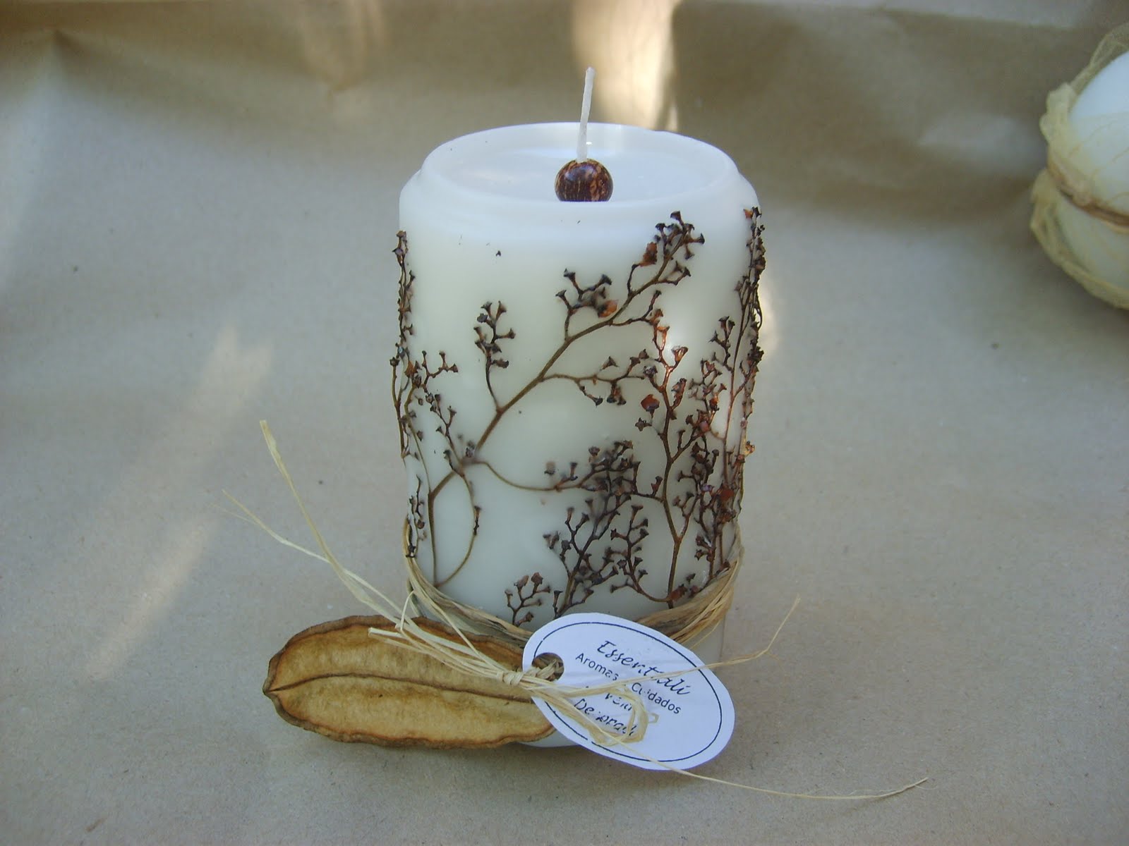 Essentiali: Velas Decoradas