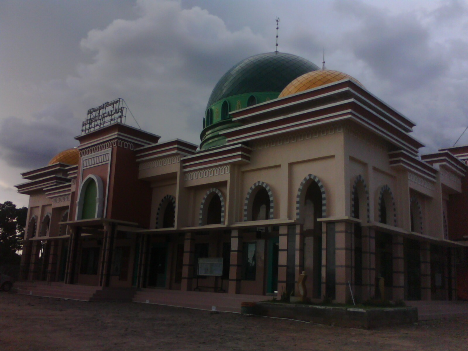 ANGON SIKIL NGUJO ILAT: TUGU KOTA RANTAU - TAPIN