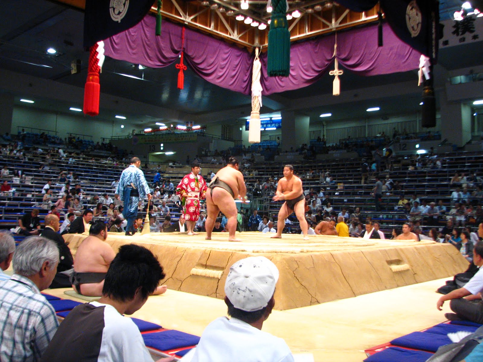 Wandering in Japan: Sumo - Nagoya basho 2010