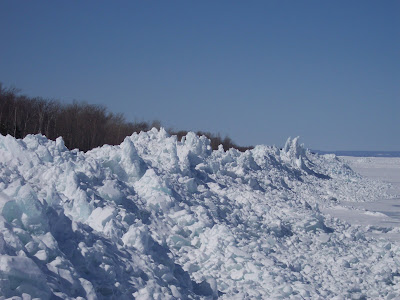 And the last picture ( to the left ) is taken from the top of the ridge ...