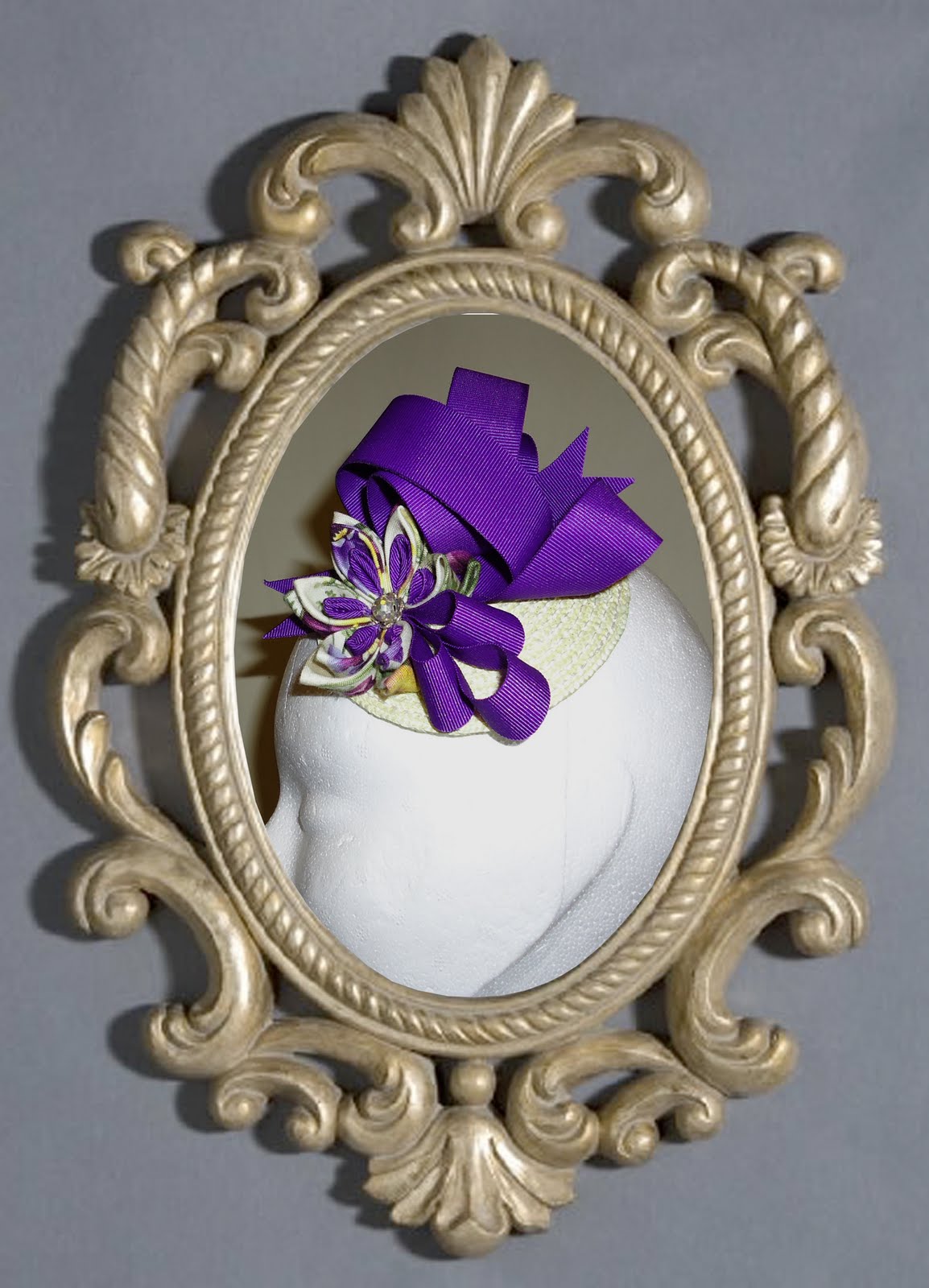 Natilda y sus cosas: TOCADO MORADO CON FLOR