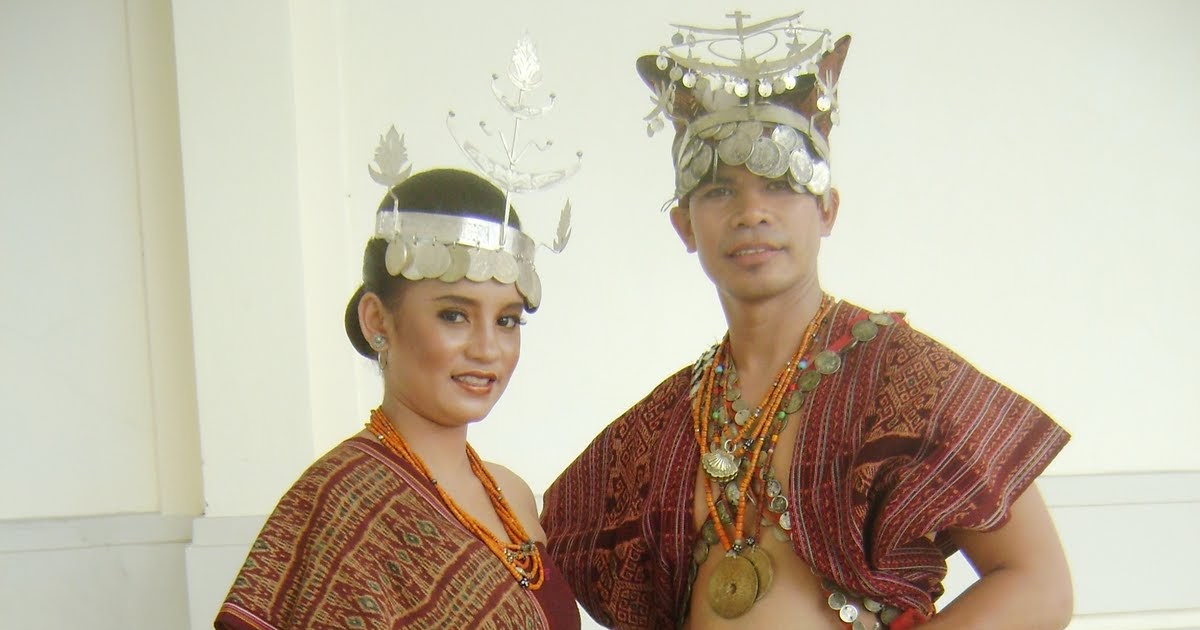 Baju Tradisional Belu Ntt : Pakaian Adat Nusa Tenggara Timur Dan ...