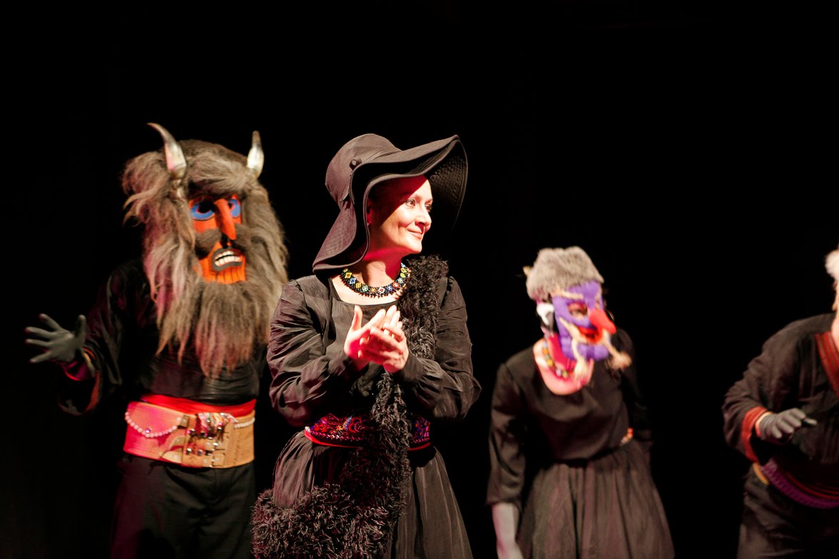 Spectator: “CRAZY STORIES IN THE CITY” -TEATRUL FOARTE MIC