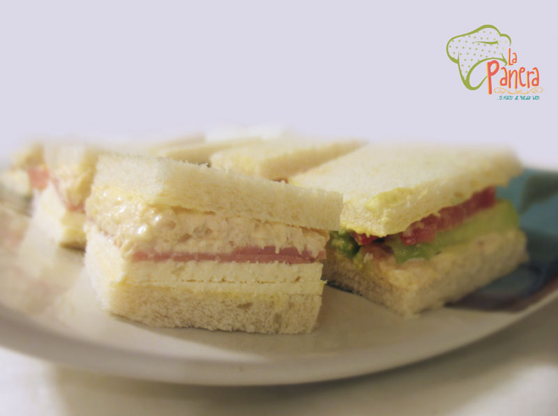 la panera: Mini triples - lapanerabocaditos@hotmail.com