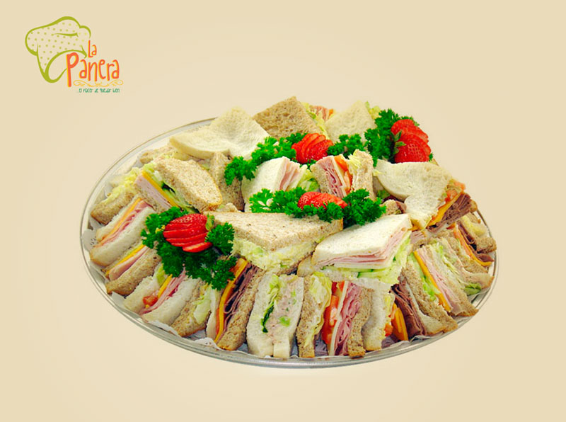 la panera: Mini triples - lapanerabocaditos@hotmail.com