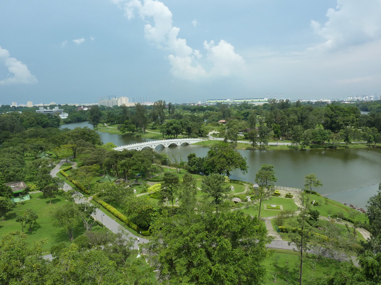 Asian moments: Life in Singapore