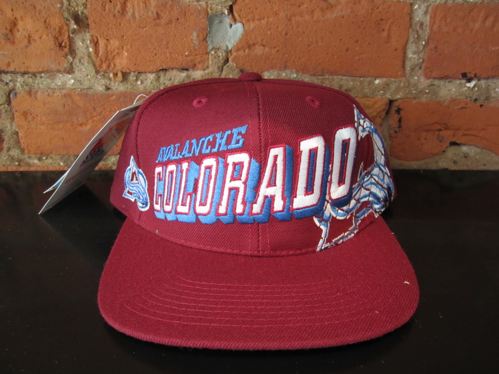 FLAT SPOT SKATE SHOP: VINTAGE SNAPBACKS HATS......