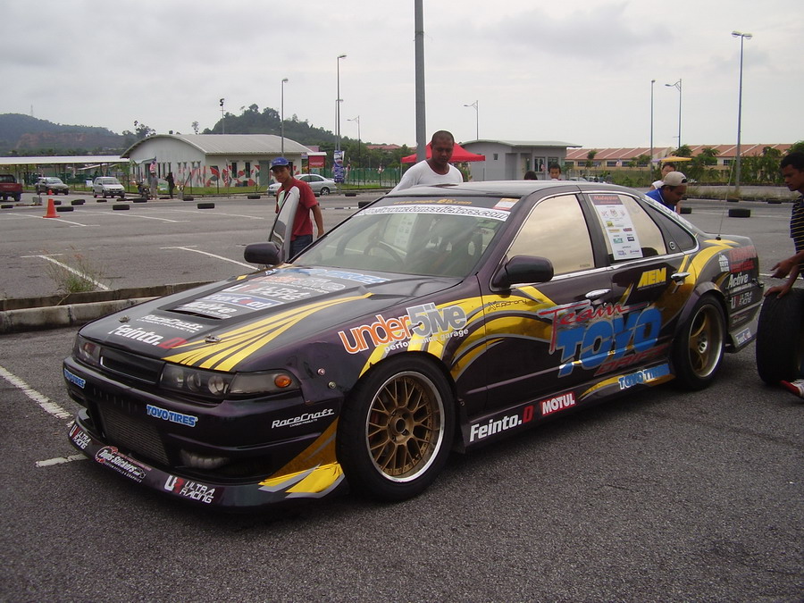 Long's Photo Gallery: Nissan Cefiro A31 Drift Car