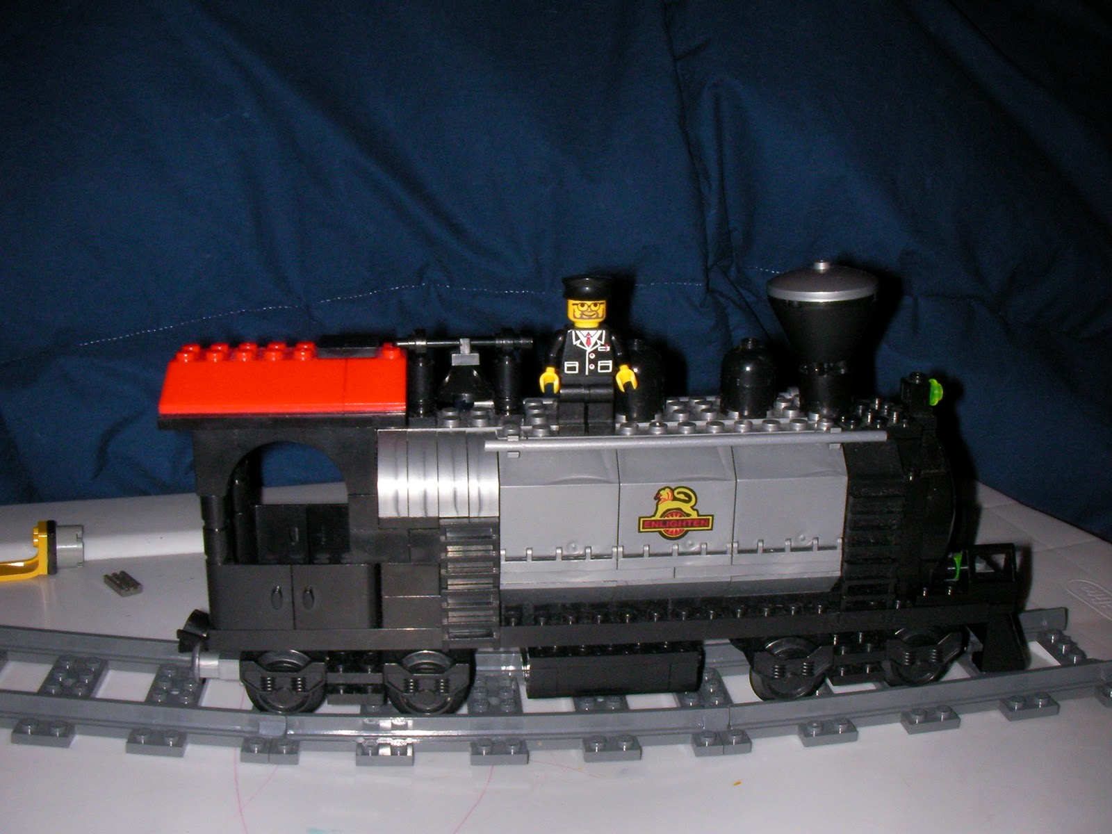 Enlighten Brick Reviews: Set Of The Week: Heavy Duty Steam Locomotive